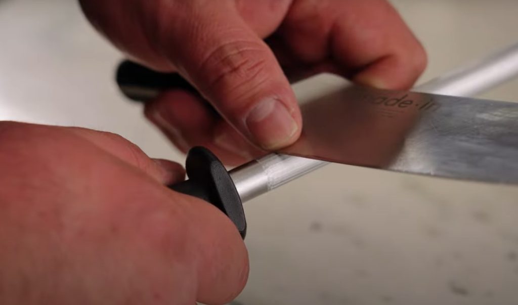 How to Use a Honing Steel to Flawlessly Sharpen Your Knives?